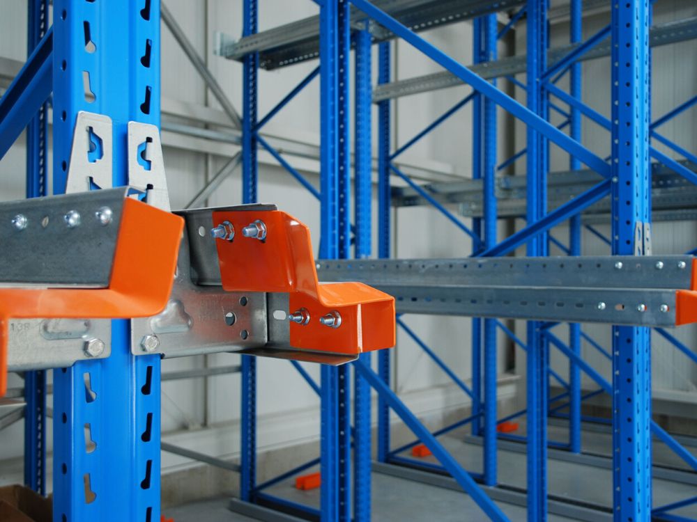 Racks for pallets | Drive-in Racking Systems - STAMH LTD